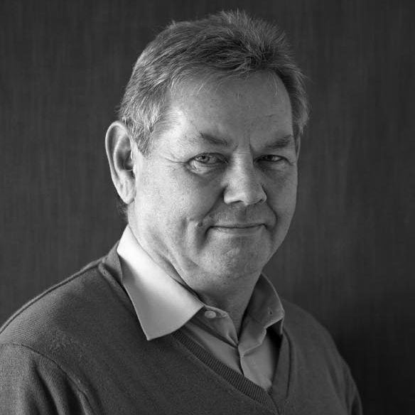 Kontakt Petersen Gruppen - Petersen Tegl